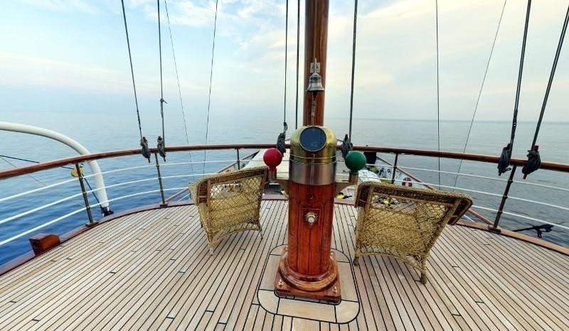 Yacht SS Delphine, Classic Yacht | CHARTERWORLD Luxury Superyacht Charters